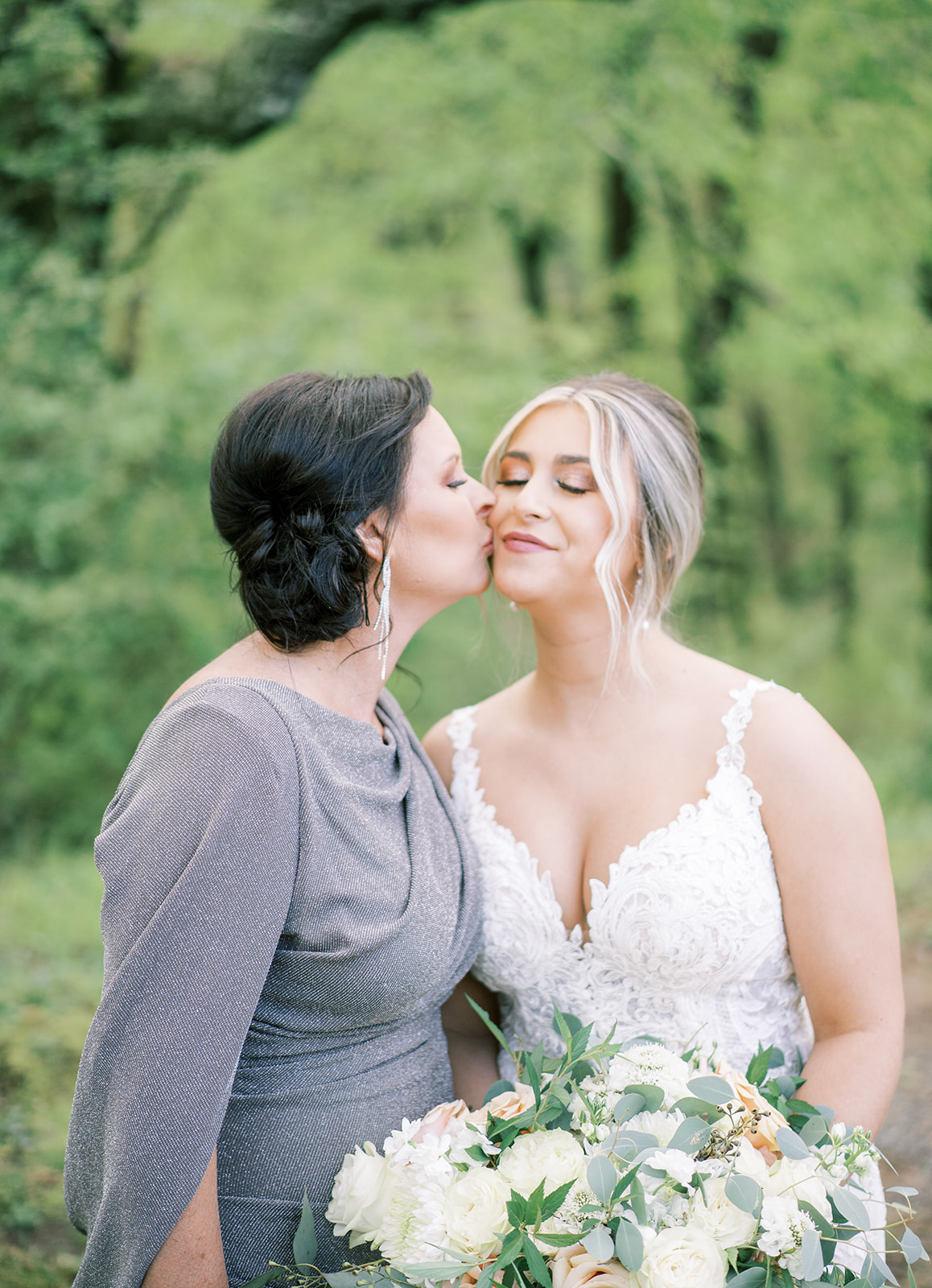 Roe-Allen Wedding at Meeks Grain & Gin - Kelsey Dawn Photography